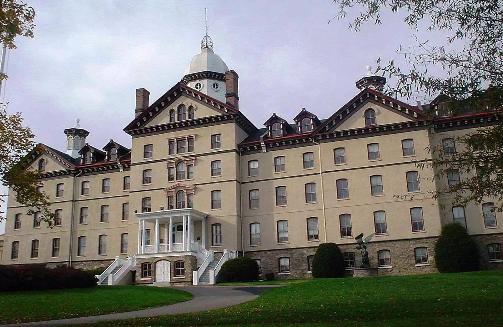 Old Main a la Universitat Widener