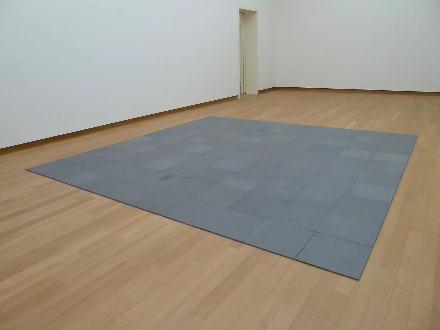 carl andre 10 x 10 alstadt olověný čtverec