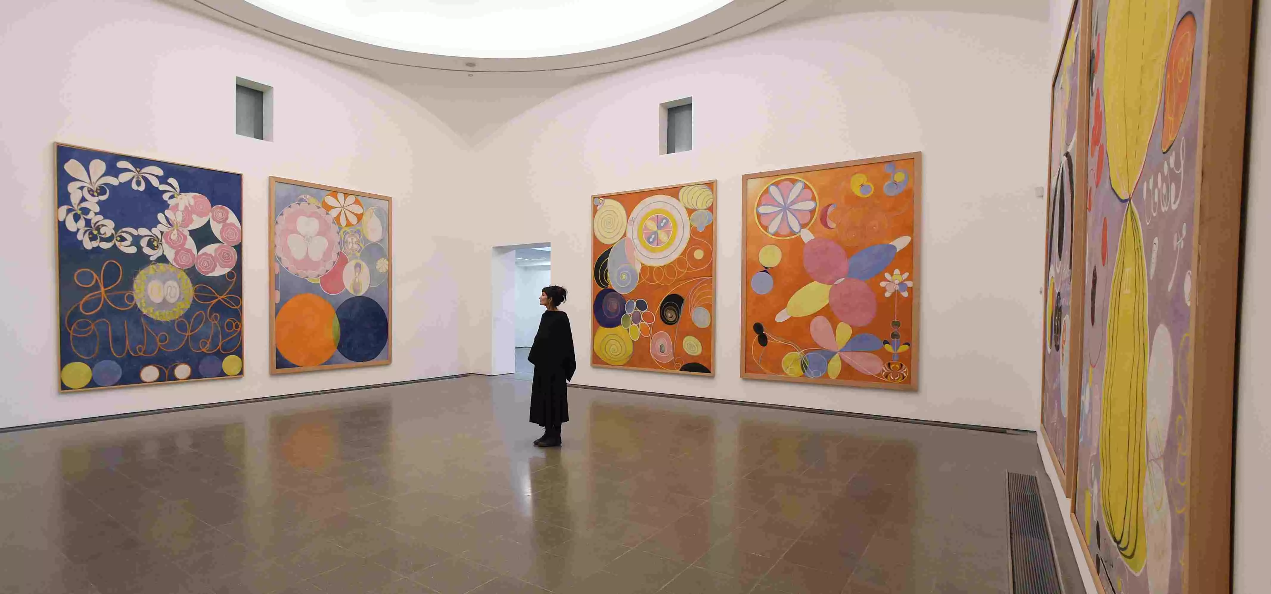 Lub neej thiab kos duab ntawm Hilma af Klint, Western Art's First Abstractionist 596_3