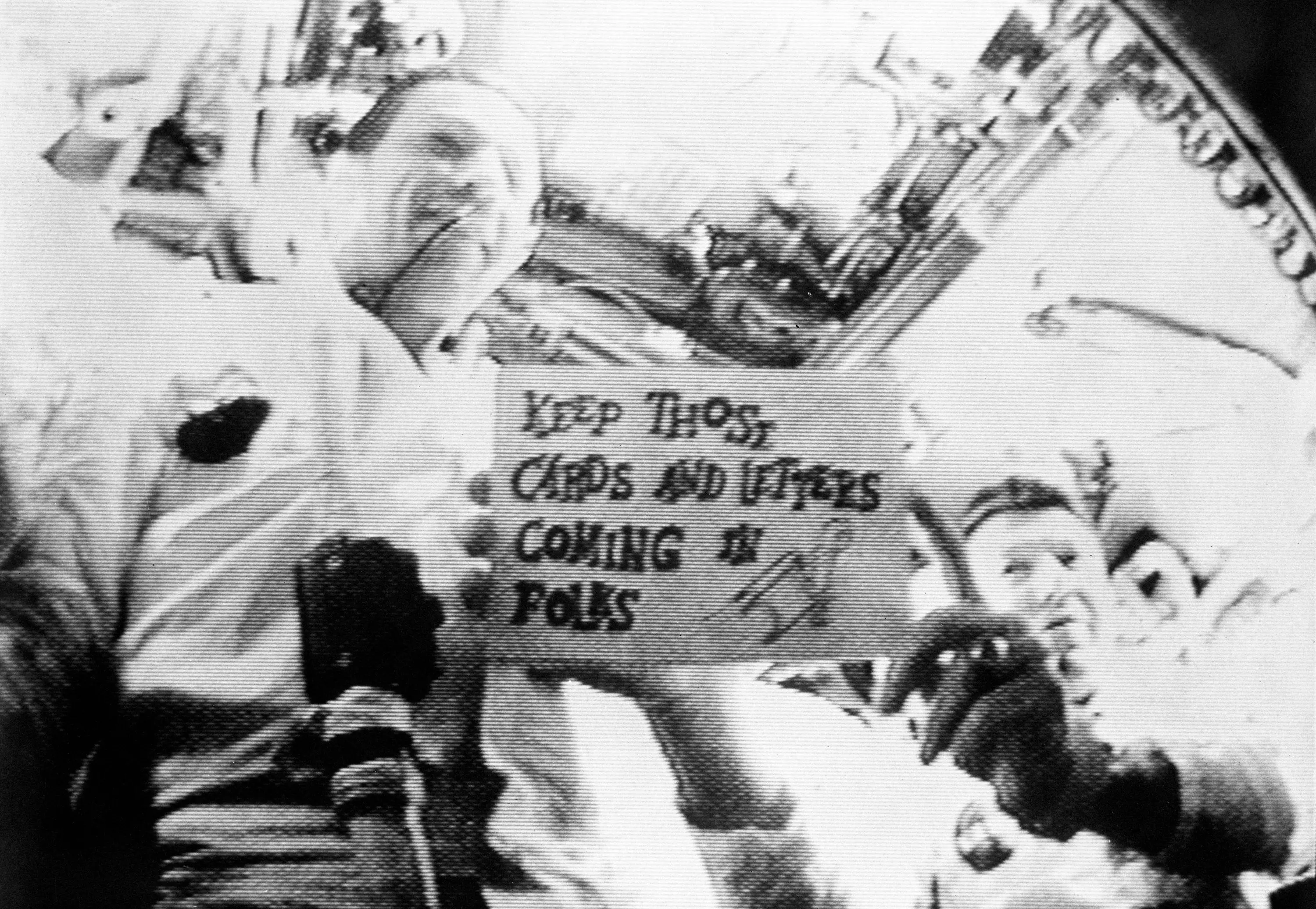 अपोलो 7 पर अंतरिक्ष यात्रियों का अंतरिक्ष से प्रसारण