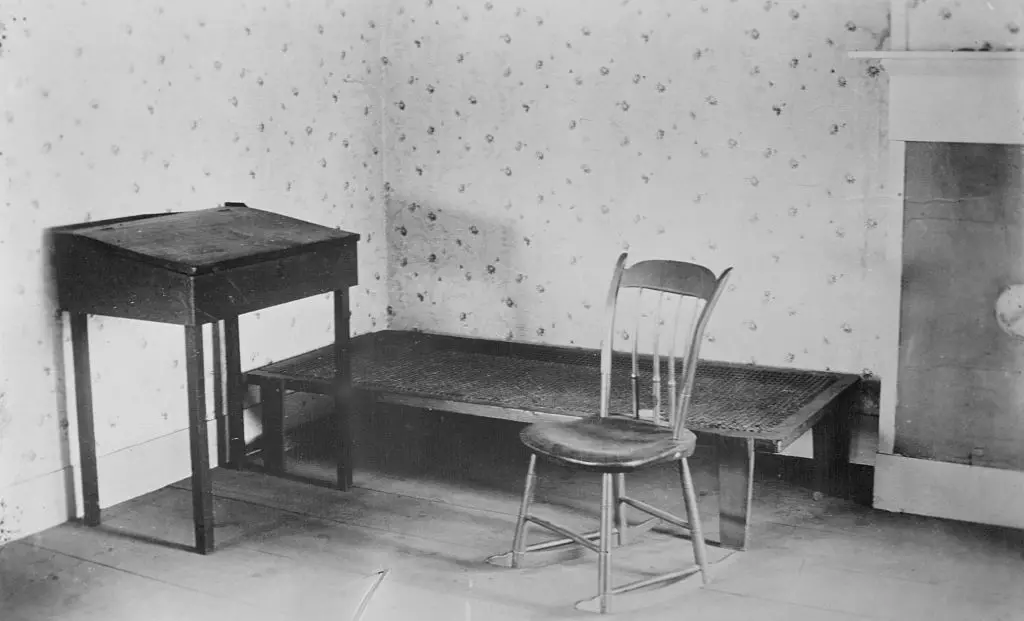 Habitación interior con muebles de Henry David Thoreau