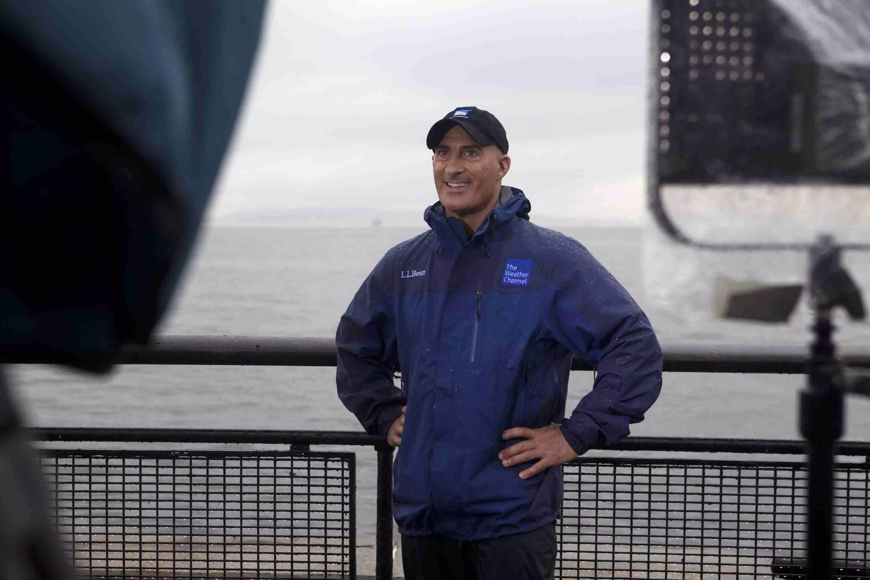 Jim Cantore par temps d'ouragan dans un