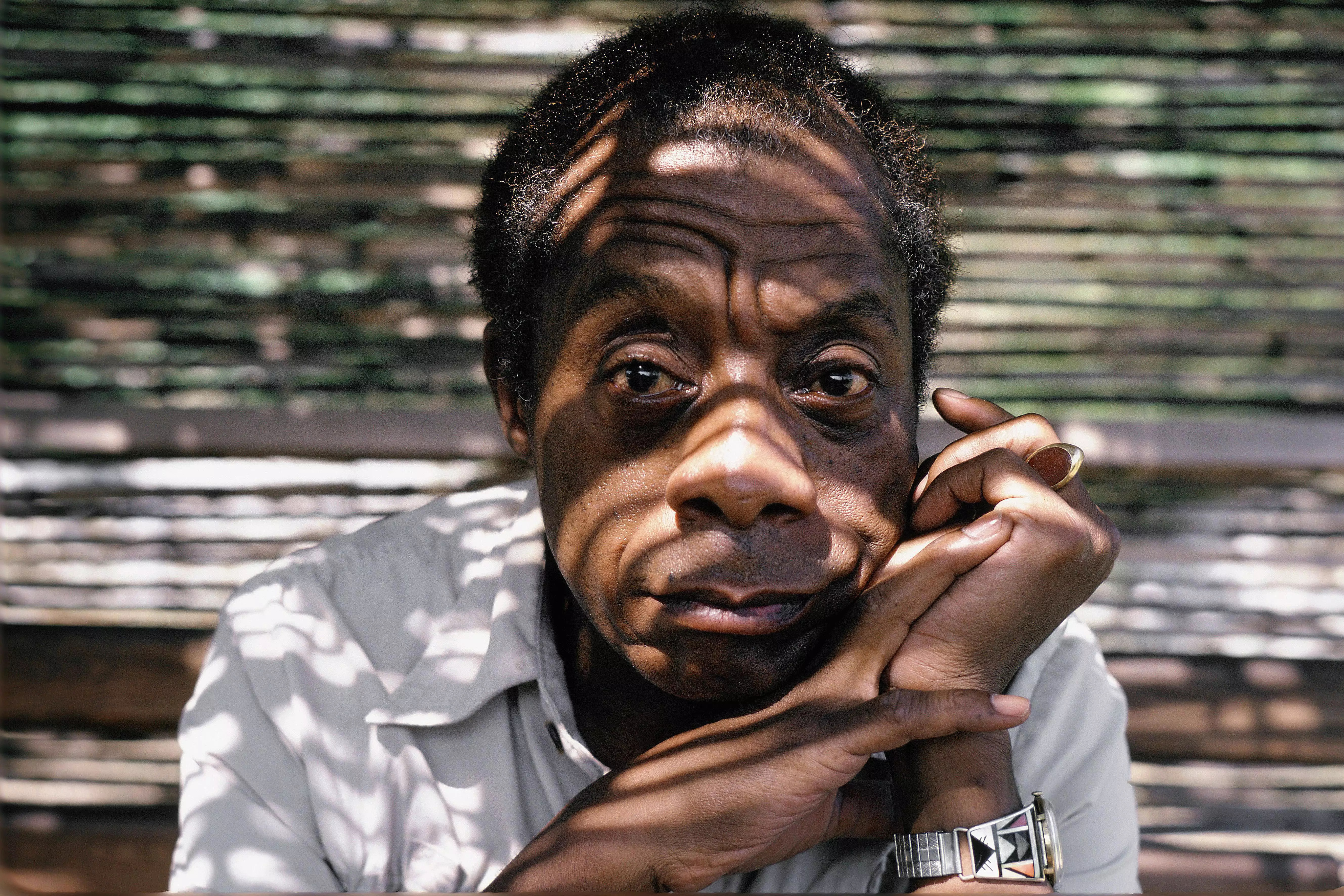 James Baldwin, te note ekriven Nwa Ameriken, te fè kontribisyon enpòtan nan sosyoloji.