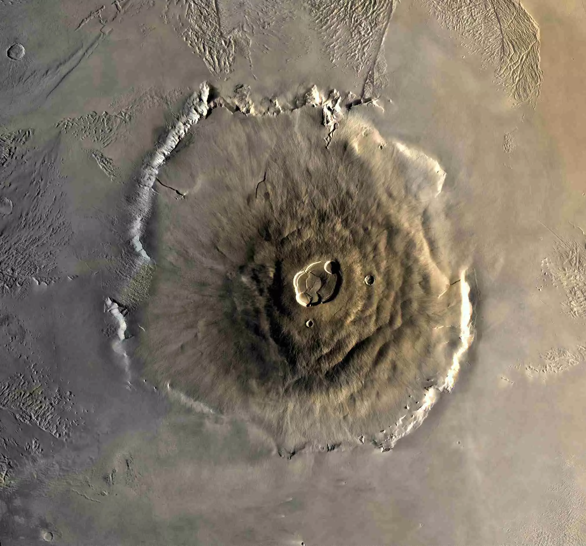 самый большой вулкан в солнечной системе