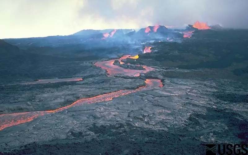 Mauna Loa wybucha na Hawajach