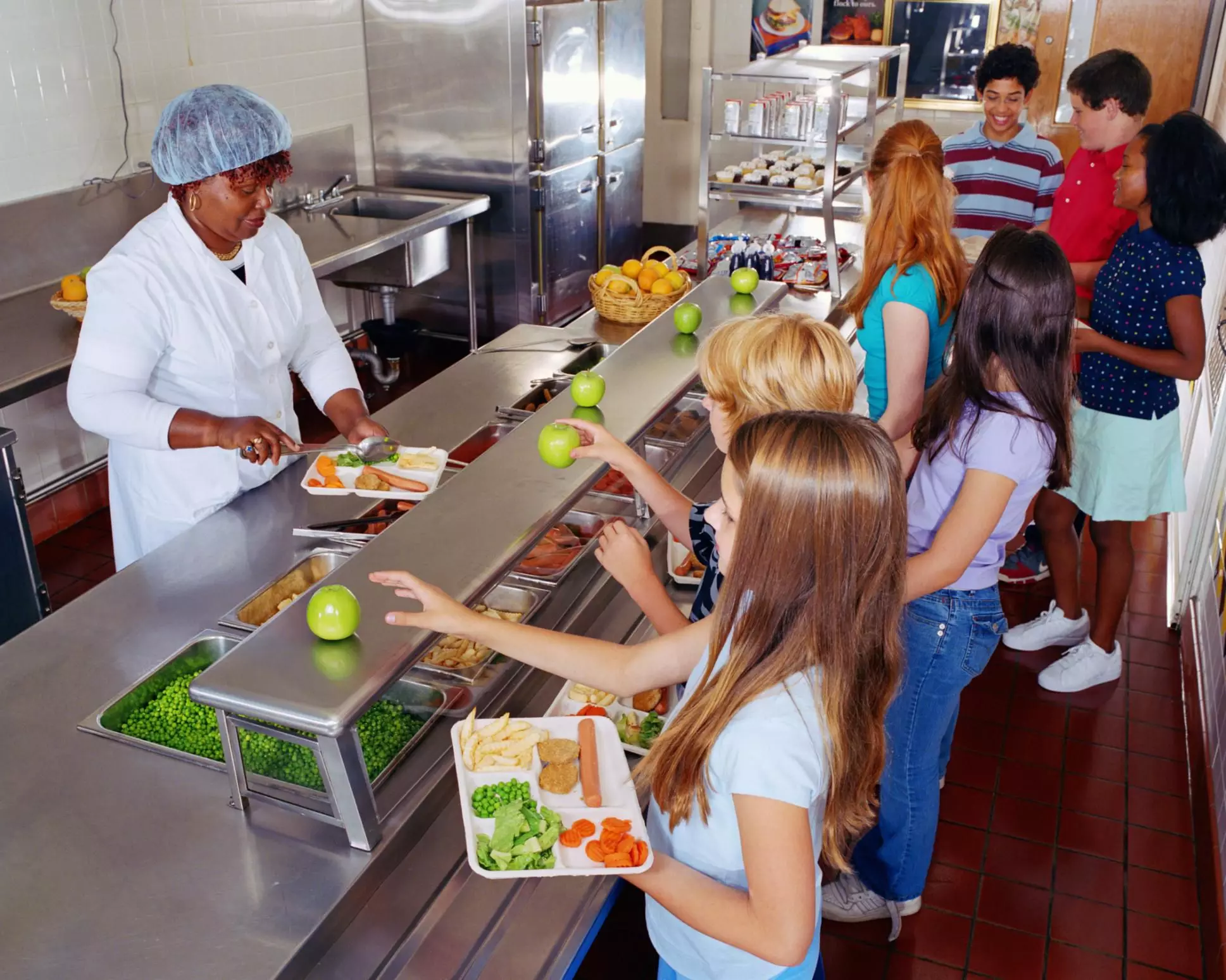 Améliorer les repas scolaires (pour les enfants et l'environnement)