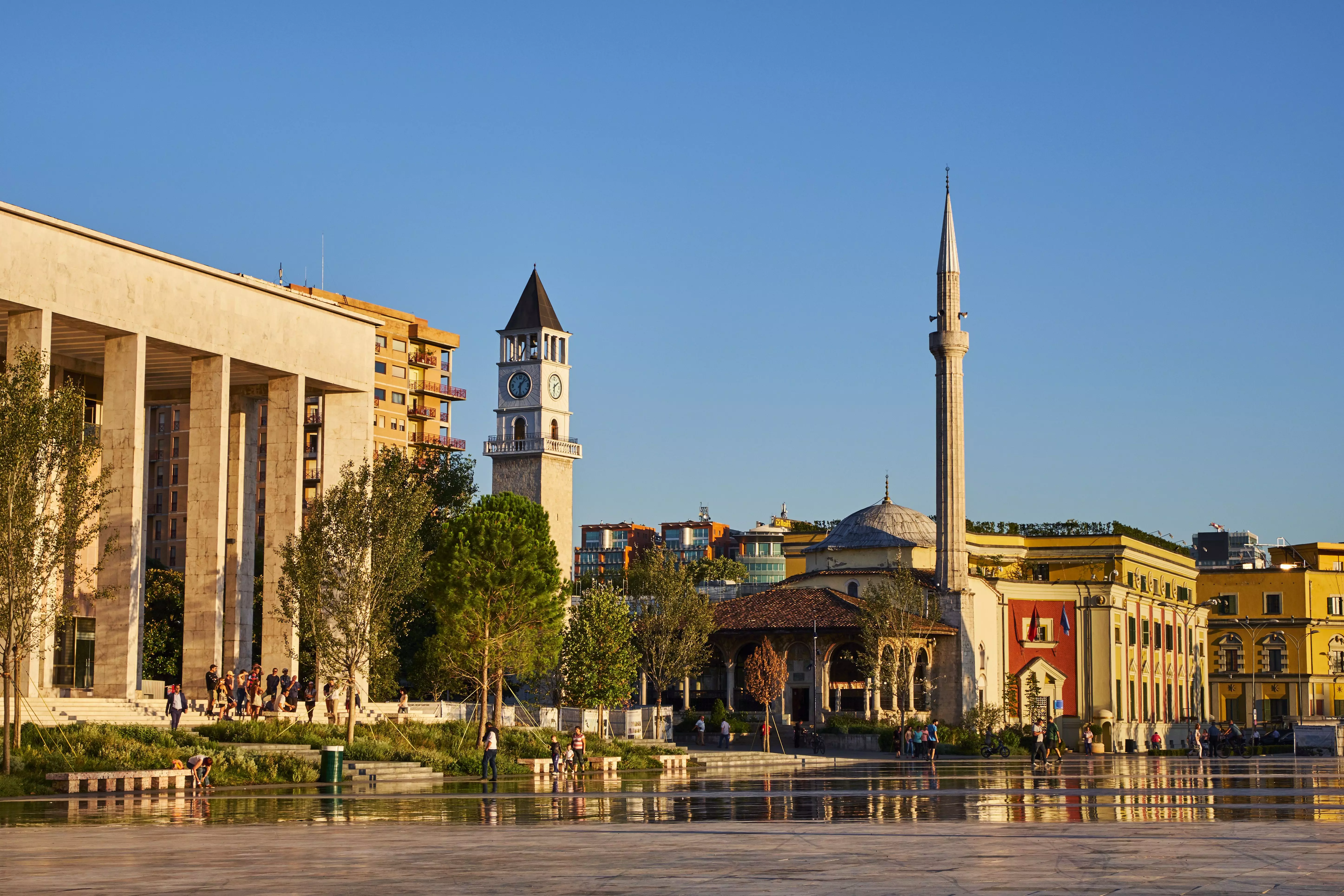 Albanie, Tirana, place Skanderbeg